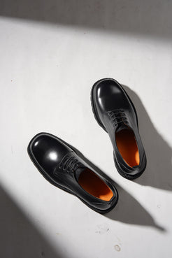 Black Leather Modern Derby Shoes for the Urban Explorer – Hollo Shoe