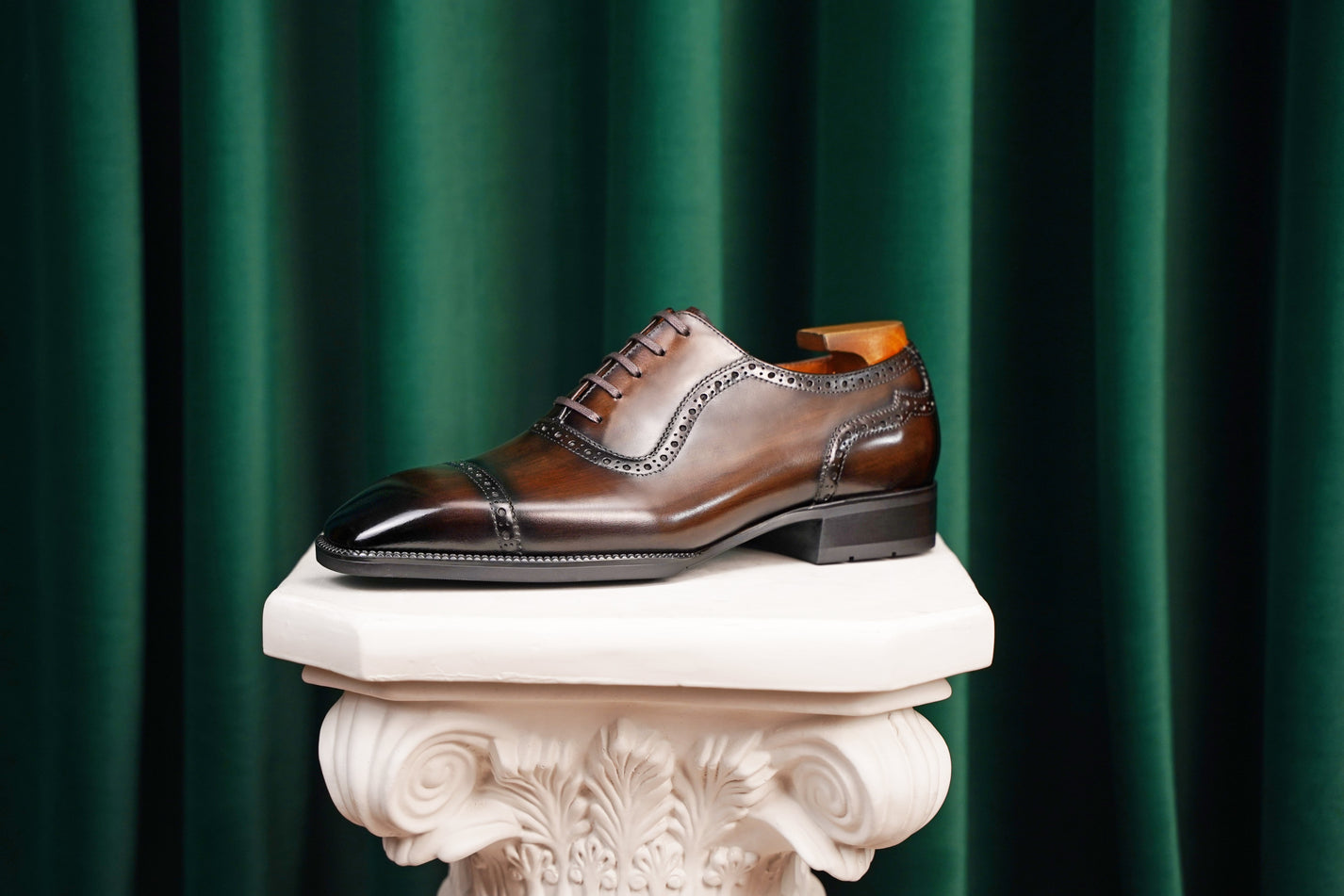 The Heritage Brown Burnished Cap-Toe Oxford Brogues – Hollo Shoe