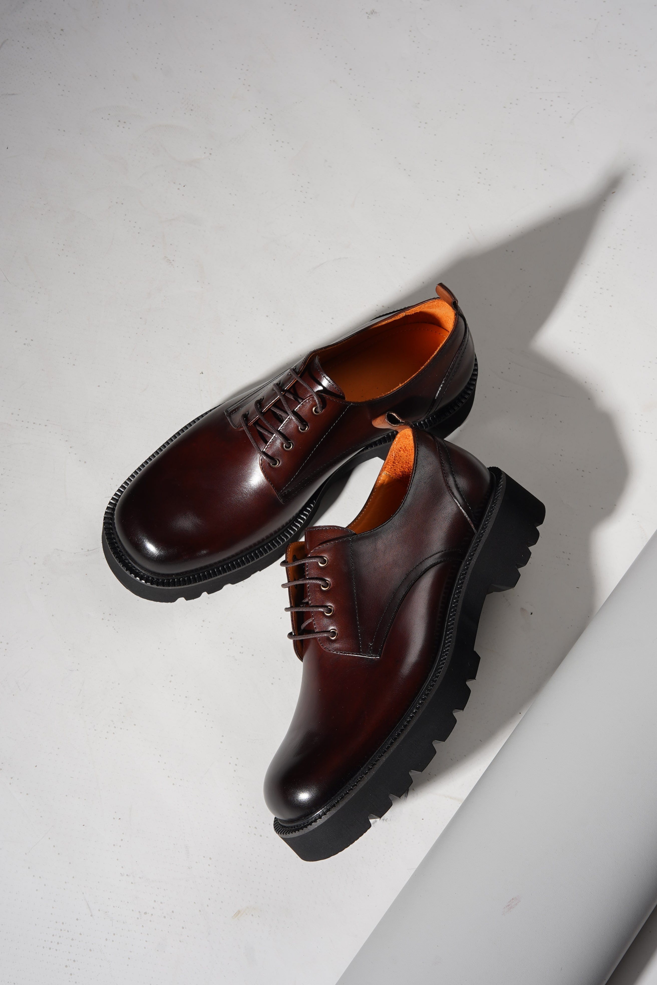 Men's Leather Derby Shoes – Smart-Casual & Comfortable – Hollo Shoe