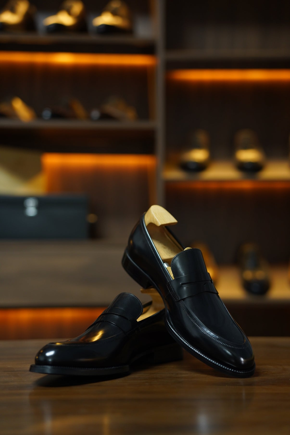 HolloShoe Hand-Burnished Black Leather Penny Loafers – Hollo Shoe
