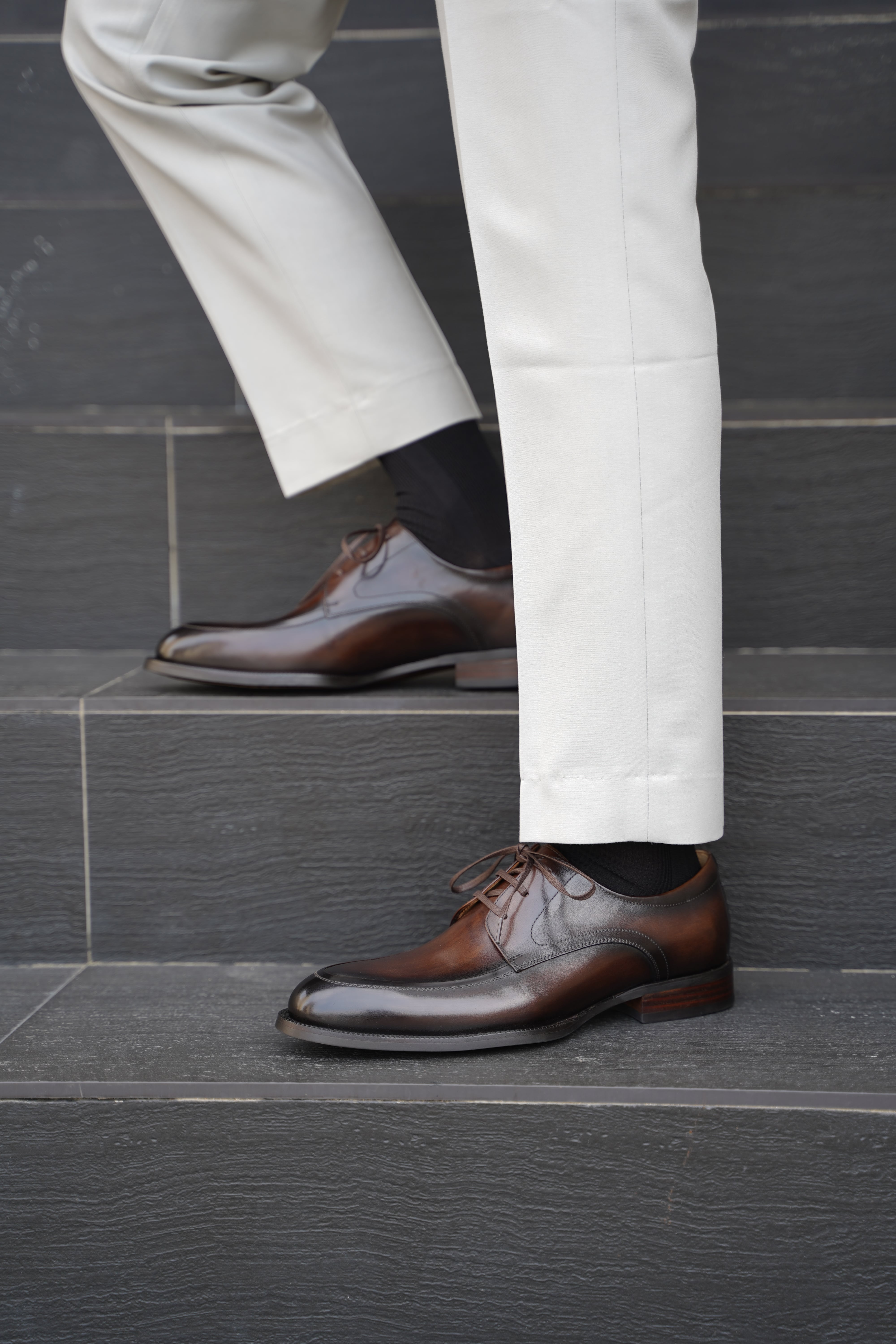 Hand-Burnished Chestnut Split-Toe Derby Shoes – Hollo Shoe